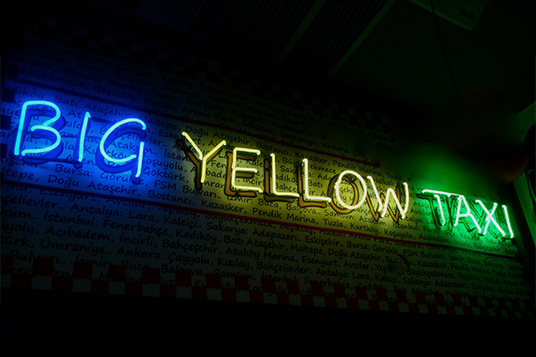 Live Music - Big Yellow Taxi| The Thomas A Becket